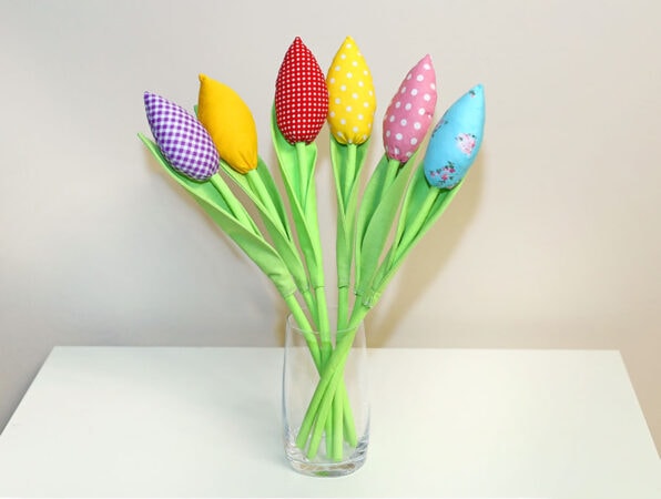 DIY Fabric Tulips // Fabric Tulip Sewing Pattern [VIDEO] ⋆ Hello Sewing