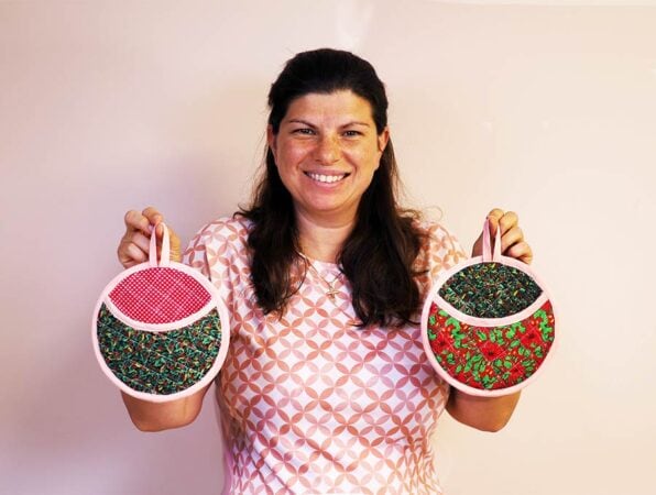DIY Round Potholder [Sewing Pattern + VIDEO] ⋆ Hello Sewing