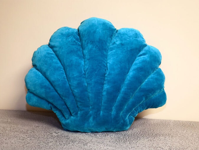 DIY Seashell Pillow // Easy Shell Pillow Sewing Pattern [VIDEO] ⋆ Hello ...