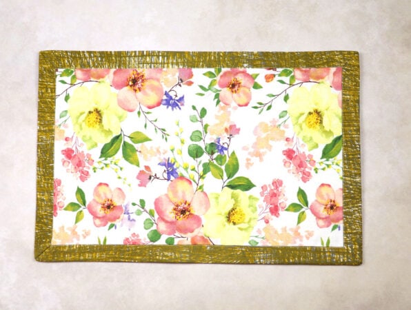 How To Sew Self-binding Placemats [the Easiest Way] ⋆ Hello Sewing