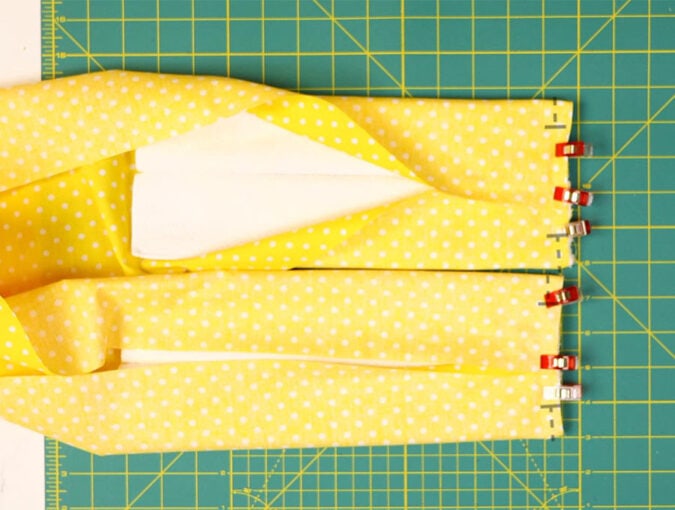 How To Make A Kitchen Towel Scarf (Kitchen Boa) No Pattern Needed ⋆ ...