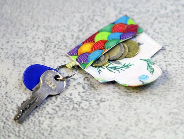 Micro Snap Coin Pouch Keychain [Sewing Pattern + VIDEO] ⋆ Hello Sewing
