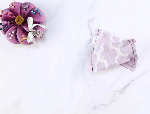 DIY Sewing Pattern Weights / Easy Triangular Fabric Weights (VIDEO) ⋆ ...