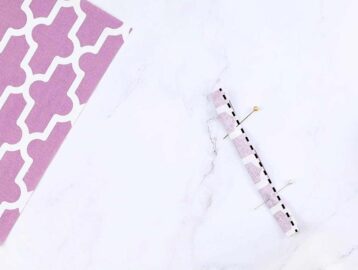 DIY Sewing Pattern Weights / Easy Triangular Fabric Weights (VIDEO) ⋆ ...