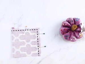 DIY Sewing Pattern Weights / Easy Triangular Fabric Weights (VIDEO) ⋆ ...