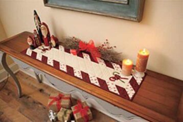 Christmas Table Runner Patterns ⋆ Hello Sewing
