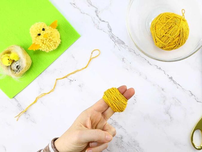 How To Make Pom Pom Chicks Using Your Fingers ⋆ Hello Sewing