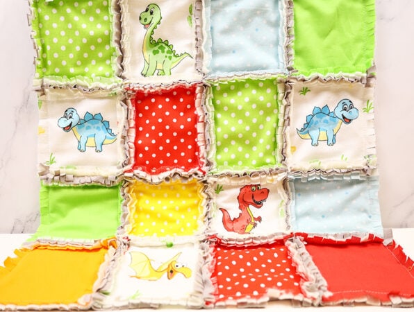 Rag Quilt Size Chart [Rag Quilt Calculator] ⋆ Hello Sewing