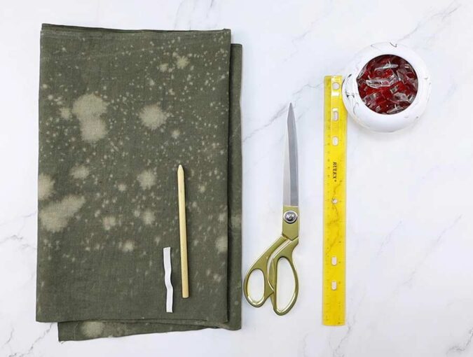 DIY Fabric Remote Control Holder - How To Sew An Armchair Caddy With 4 ...