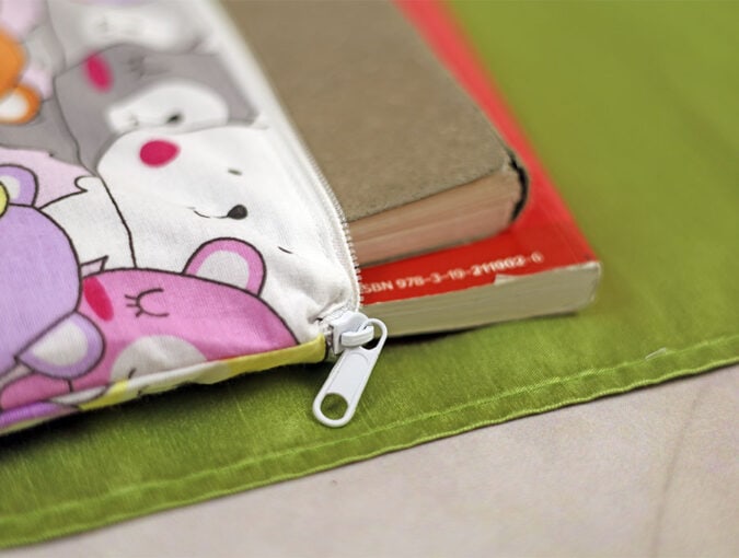 DIY Fabric Textbook And Notebook Folder ⋆ Hello Sewing