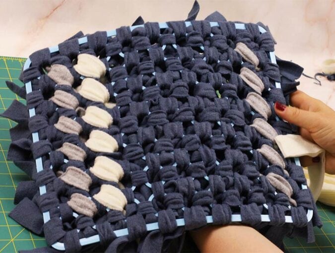 How To Make A Snuffle Mat - 3 Ways To Make A DIY Snuffle Mat ⋆ Hello Sewing