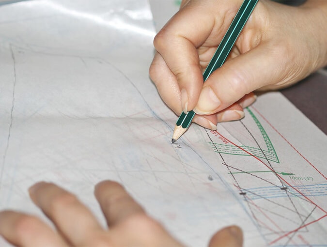 How To Trace A Sewing Pattern (EASY Method) ⋆ Hello Sewing