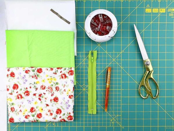 DIY Triangle Coin Purse Pattern With NO Exposed Seams ⋆ Hello Sewing